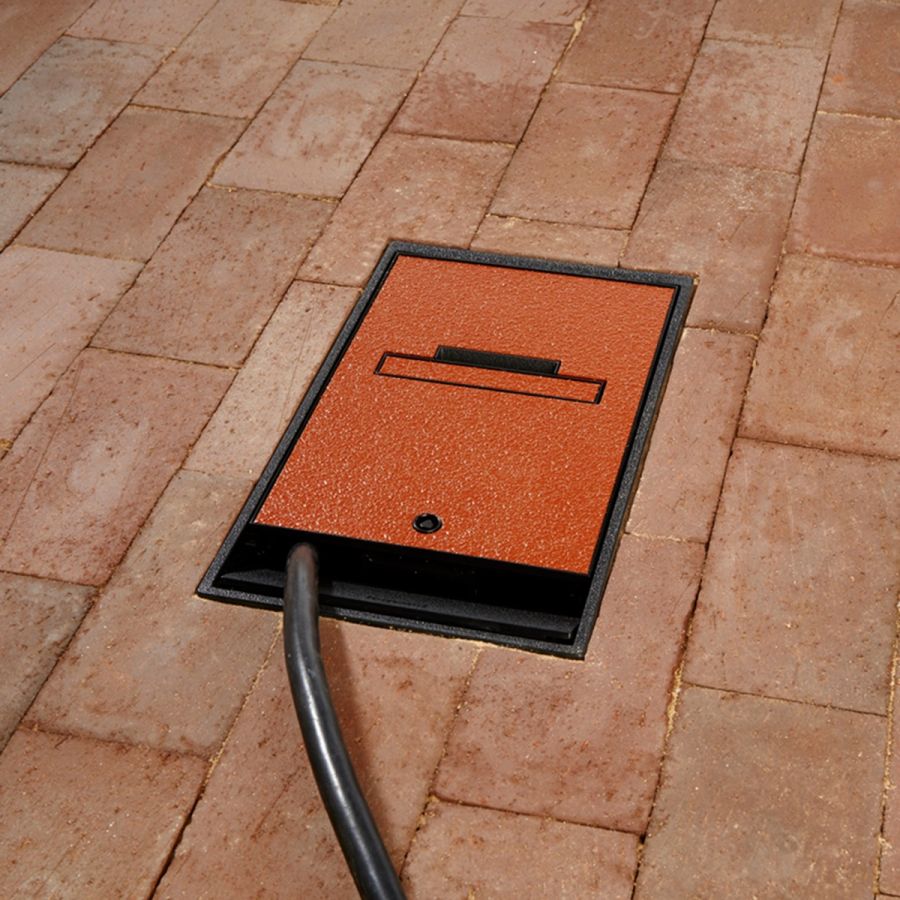 LEGRAND OUTDOOR GROUND BOX 30 AMP, 250 VOLT TURNLOK® LOCKING RECEPTACLE ...