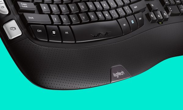 LOGITECH MK550 WIRELESS WAVE KEYBOARD AND MOUSE COMBO, 2.4 GHz (NEW)
